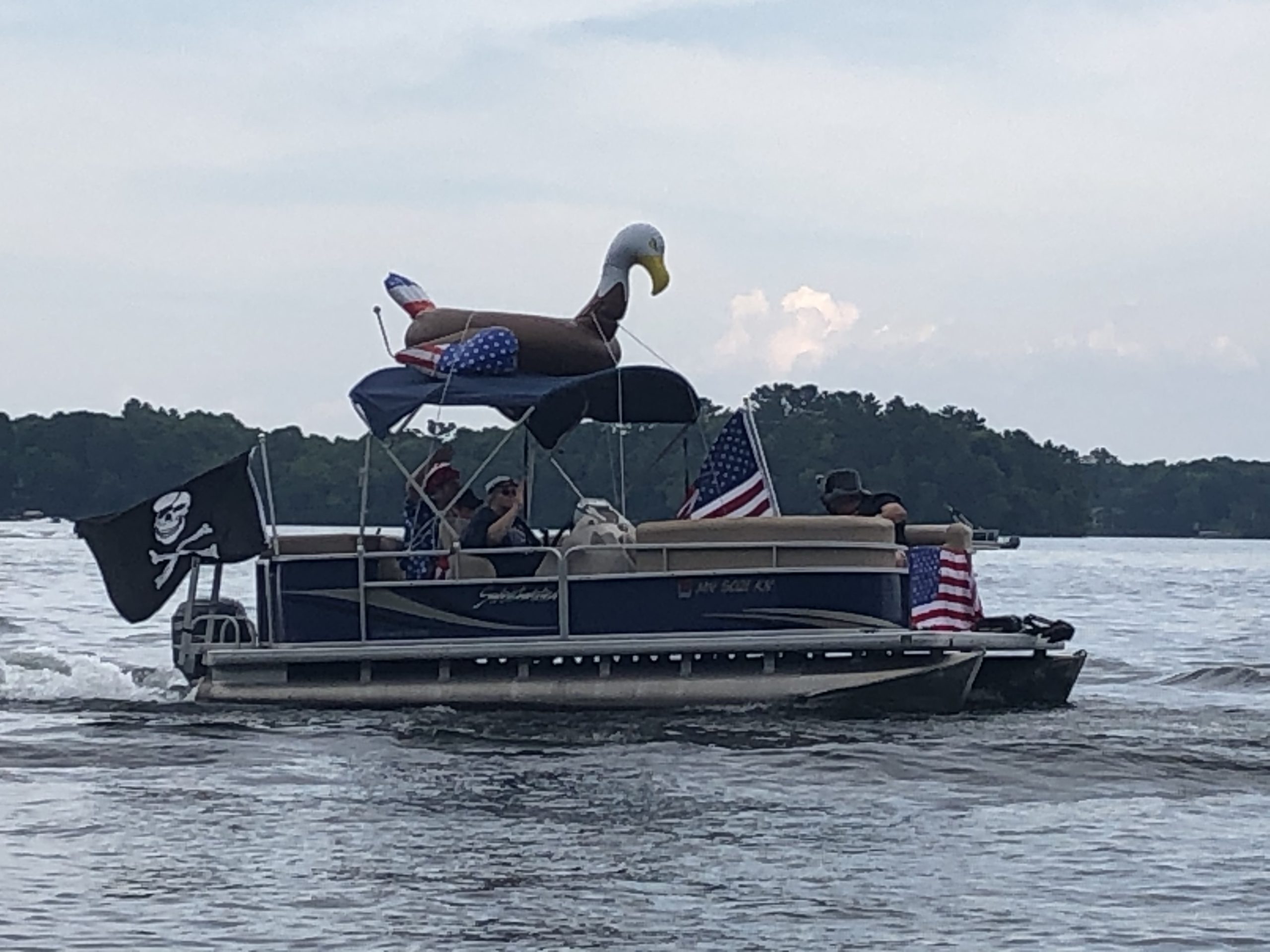 2020 Boat Parade | Serpent Lake Association